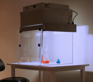 Purge™ Laminar Flow Hood / PCR Workstation - Cleanroom Synergy